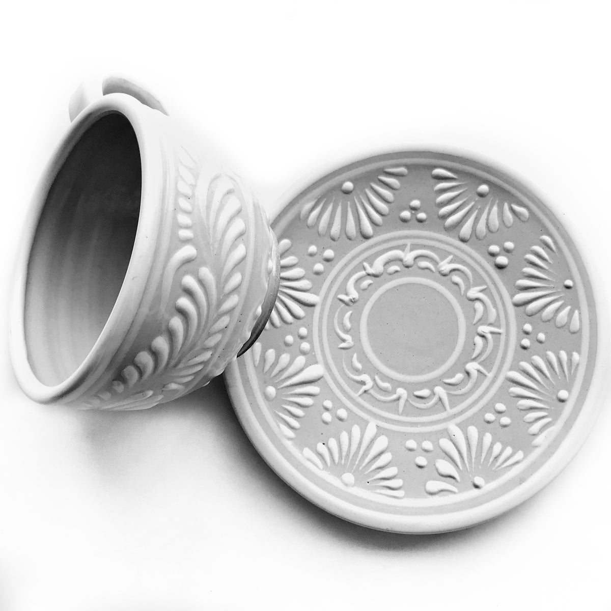 Talavera Cup & Saucer - White on Gray — Mexico1492